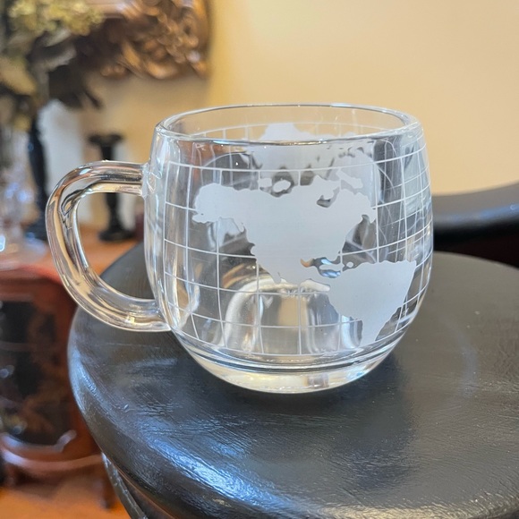 Dining | Mug 2 Nescafe Glass Globe Mcm Cup 8 Oz 197s Vnt World Map Coffee Christmas | Poshmark